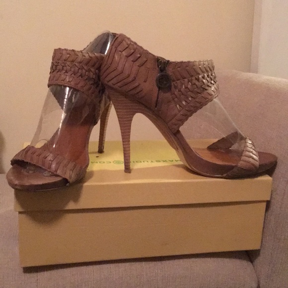 Max Studio | Shoes | Max Studio Beige Eddy Stiletto Sandals | Poshmark